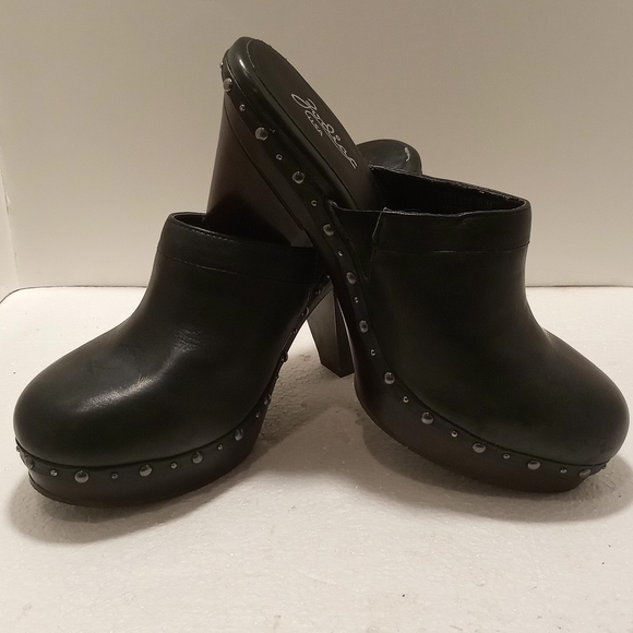 Zodiac | Shoes | Zodiac Clogs | Poshmark